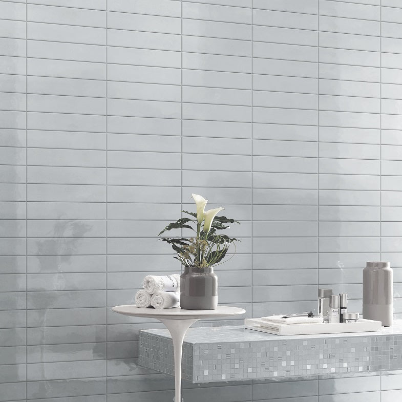 Hilton Blue Wavy Satin 68x280